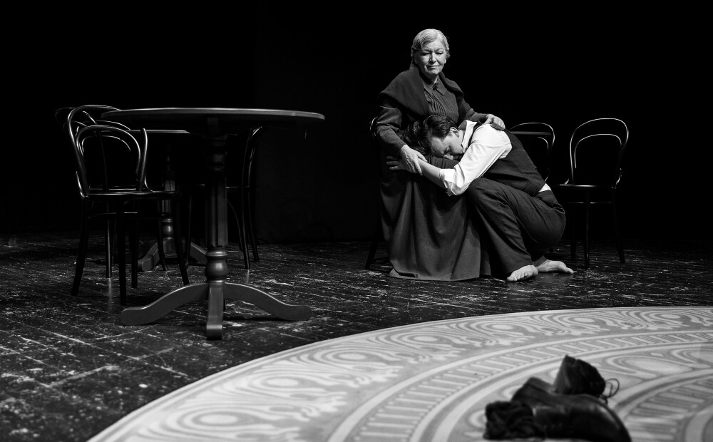 Latviskais valsis - Teātra Vēstnesis